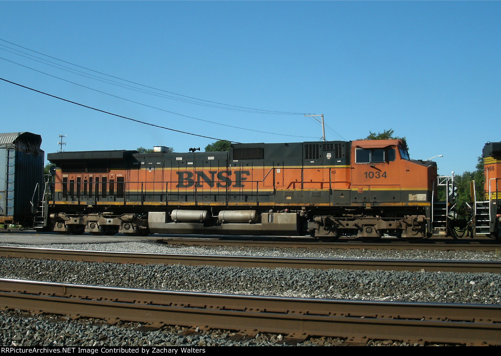BNSF 1034